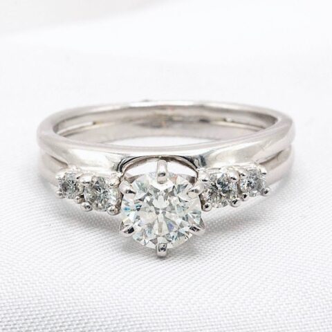 Engagement Rings in Houston | Diamond Exchange Houston